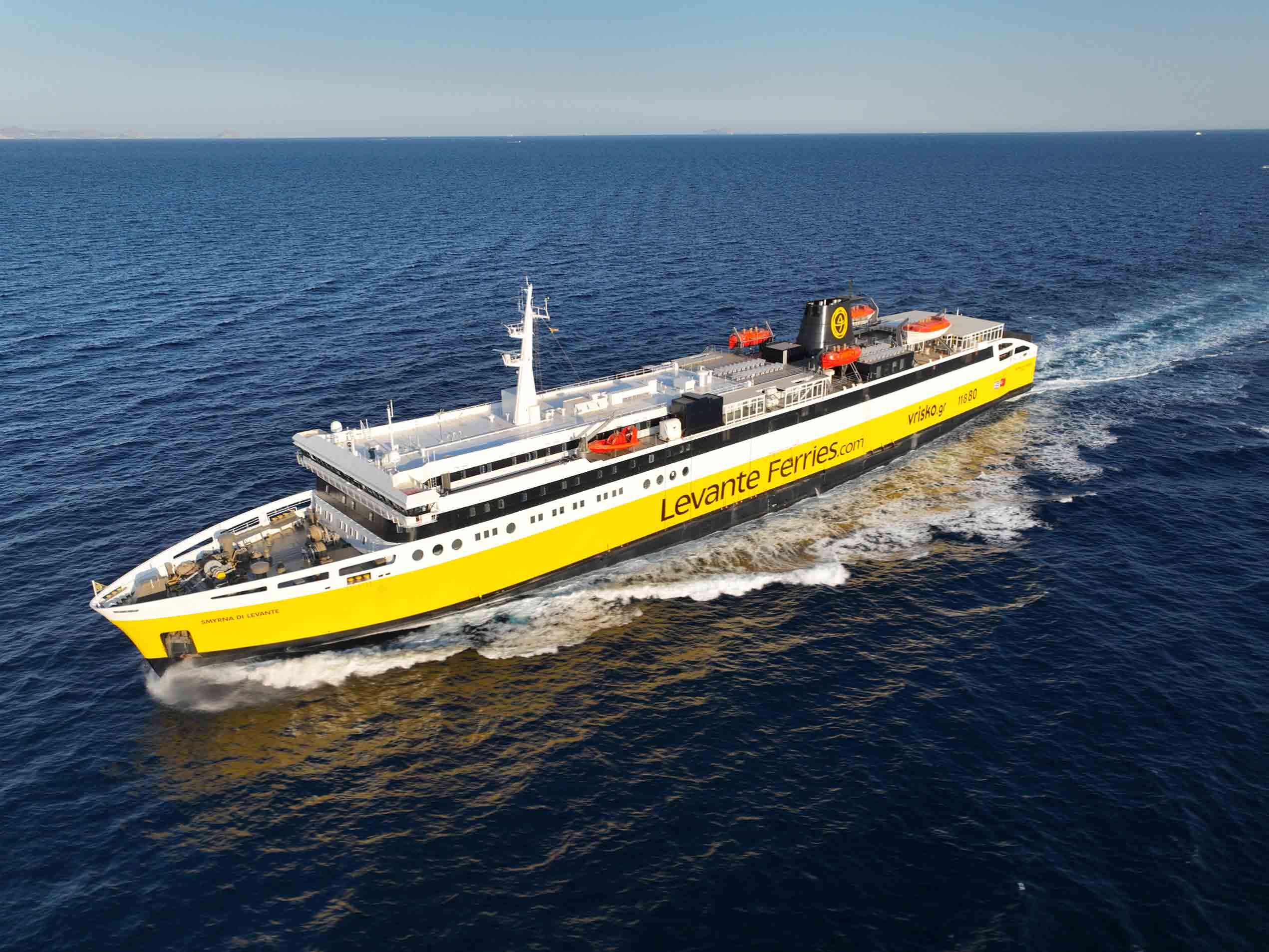Φωτογραφίες από το πλοίο Smyrna di Levante | Levante Ferries